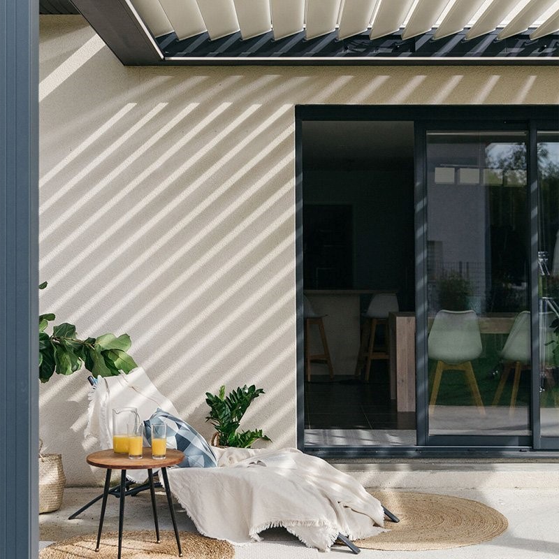 Cum se proiectează o verandă acoperită acasă? | Somfy